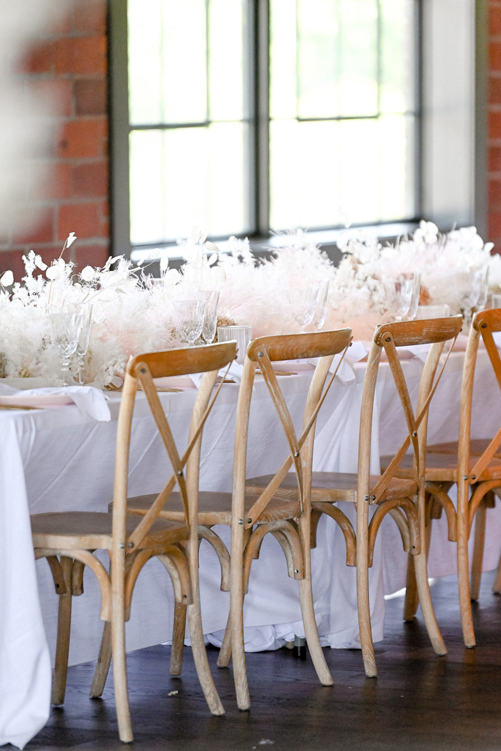 Romantic Ethereal Wedding - isibealstudio.com