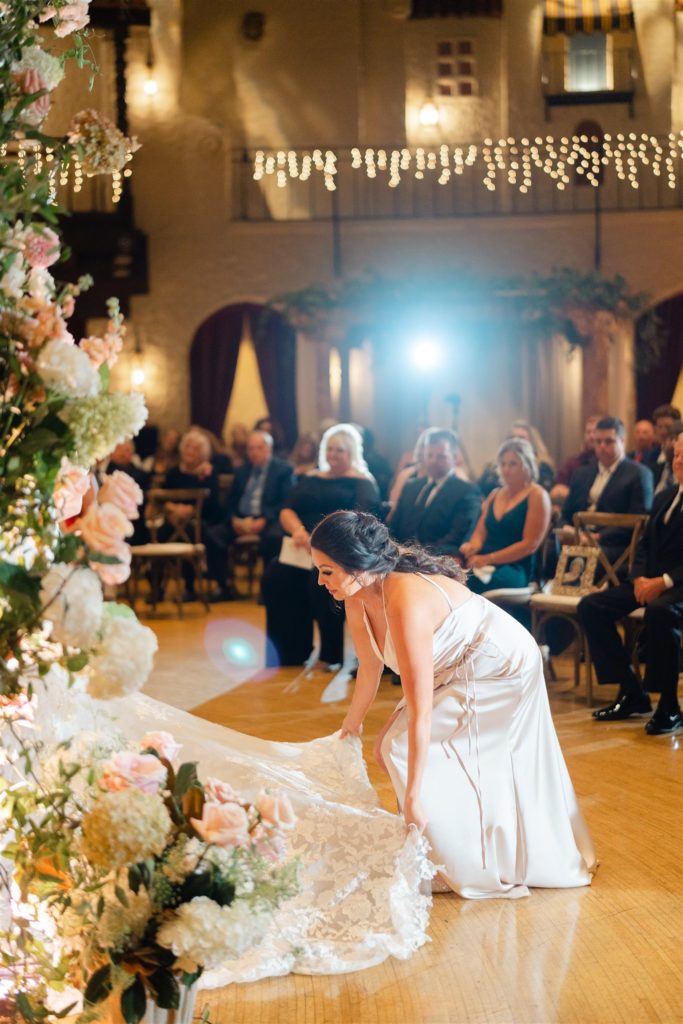 A floral dream setting for the Roof Ballroom - isibealstudio.com